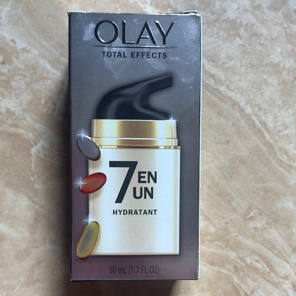 OLAY | Skincare | Olay Total Effects 7 In One Gold Moisturizer | Poshmark
